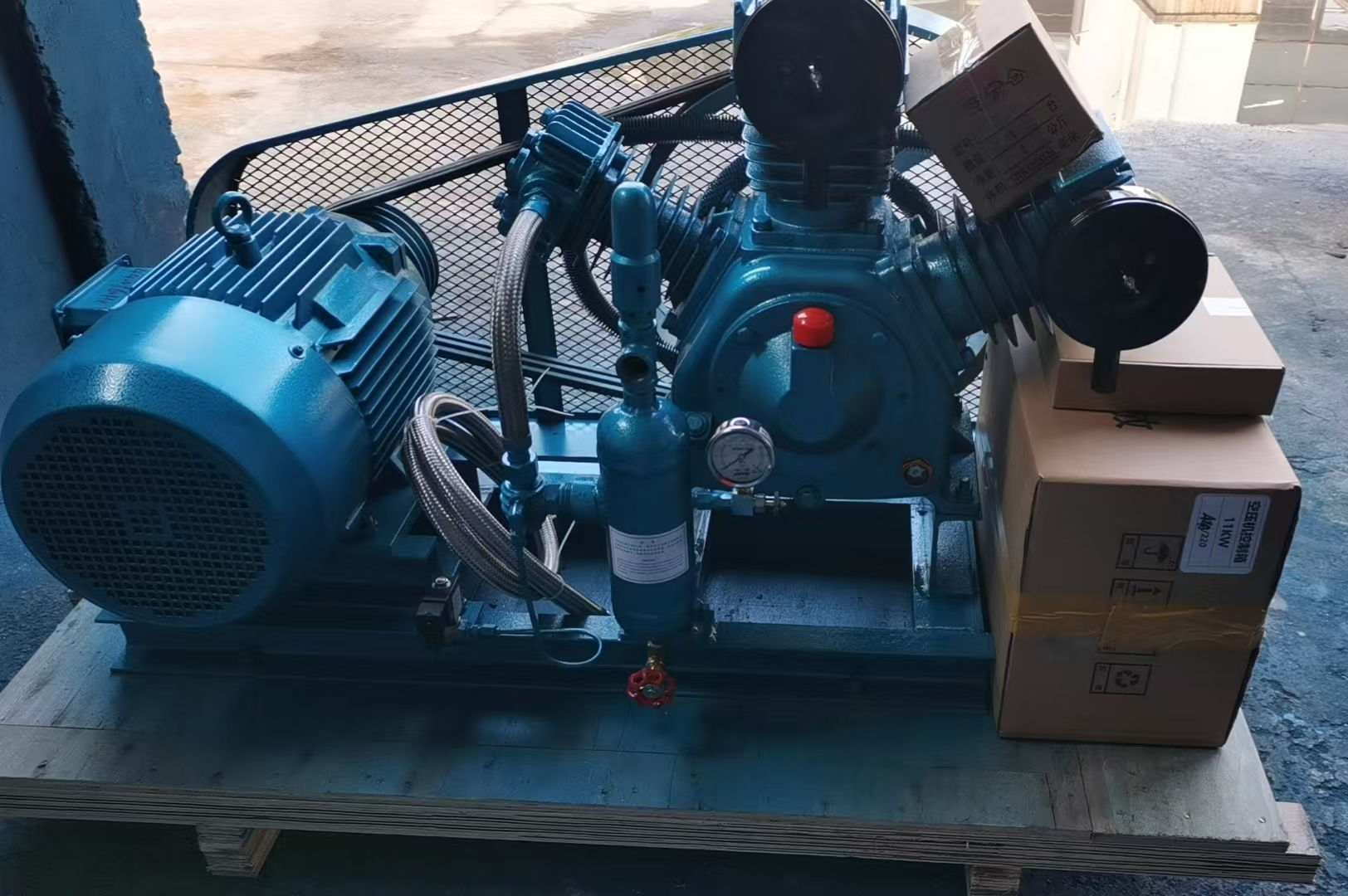 Low Medium Air Cooling Piston Marine air compressor